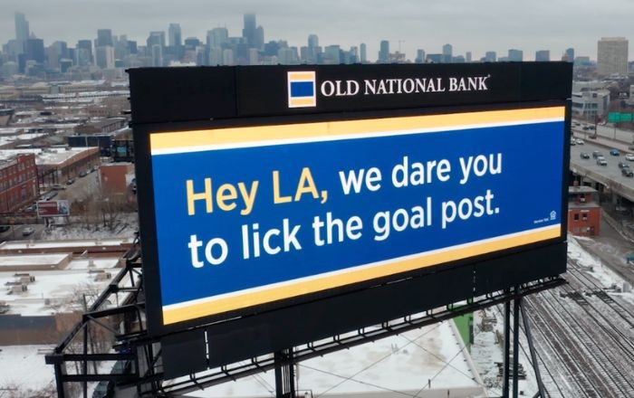 Old National Bank sends a message only a Bears fan can love Reel ...